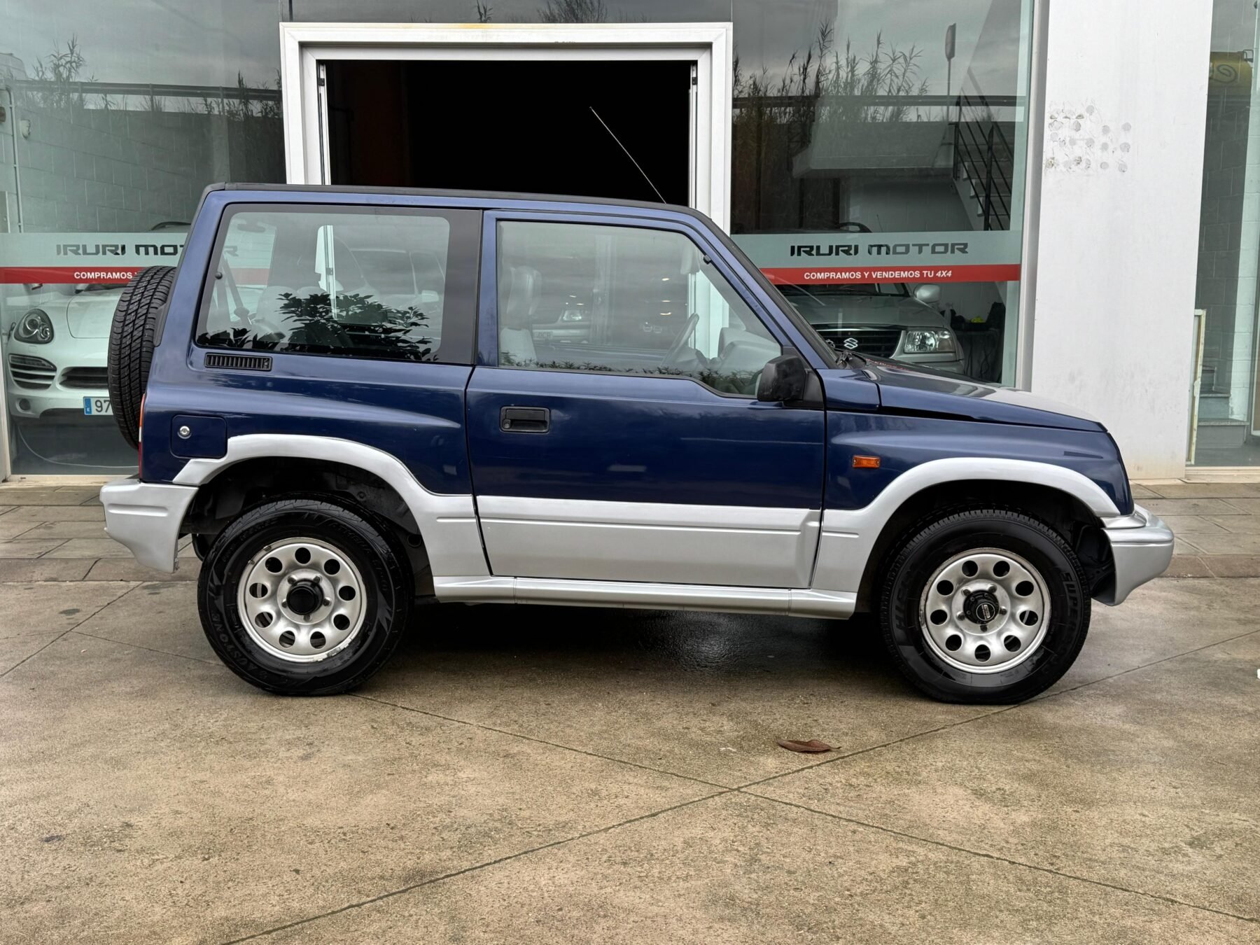 Homepage Car Dealer - IRURI MOTOR